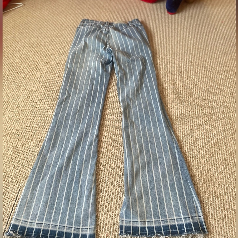 Nothing Wrong With Pants Just Too Short For Me - Gem